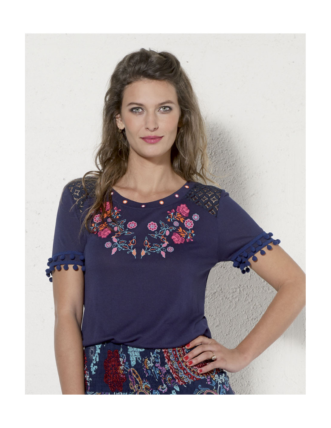 Lace T-shirt and tassels